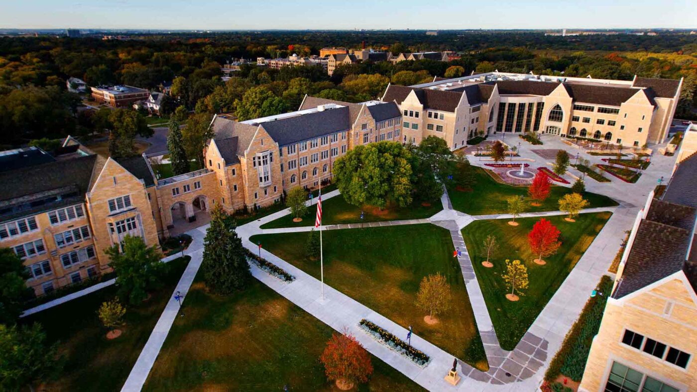 University of St. Thomas (UST)